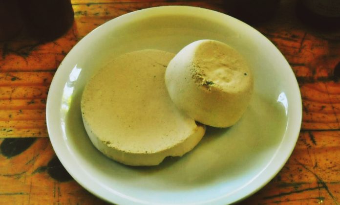 Elaboración del patay, un tradicional dulce de campo del norte ...