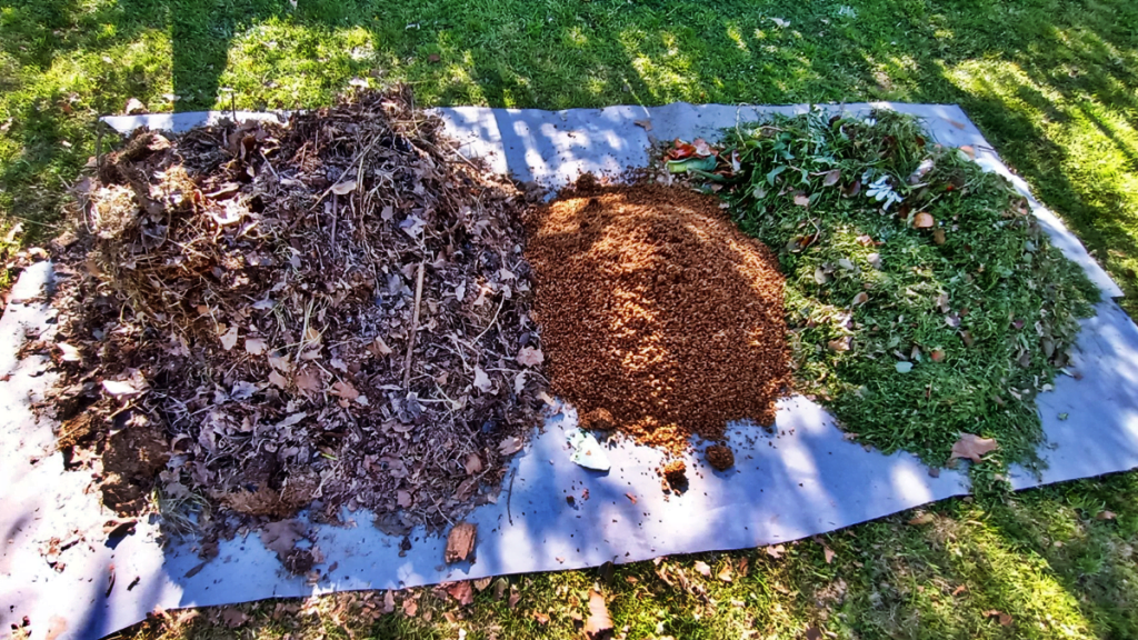 ¿Cómo elaborar mantillo orgánico casero para la huerta o jardín? - Infoagro