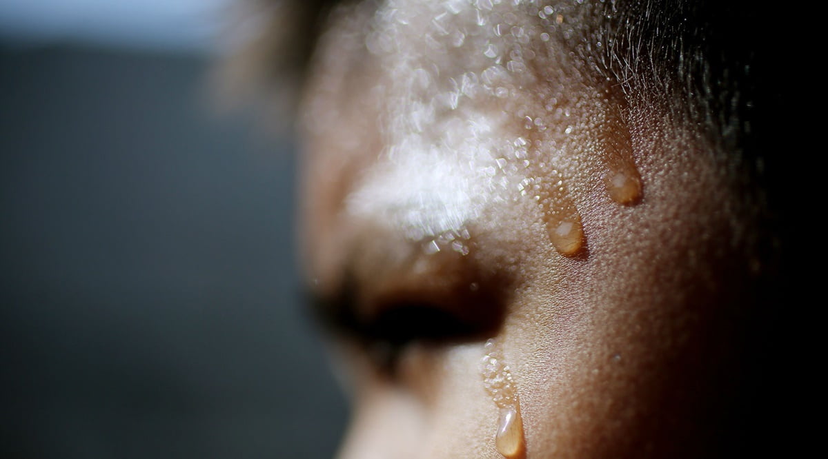El sudor a causa del calor húmedo. ¿Cómo influye la sensación térmica ...